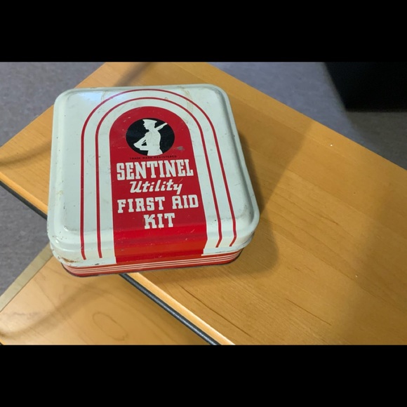 Sentinel | Other | Vintage Sentinel Utility First Aid Kit | Poshmark